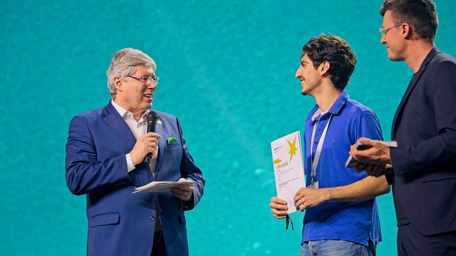 Schaeffler zeichnet Jugend forscht-Projekt „eC-Pulse“ mit Sonderpreis ...